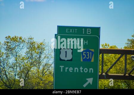 Exit 1B going toward Trenton on interstate 287 Stock Photo - Alamy