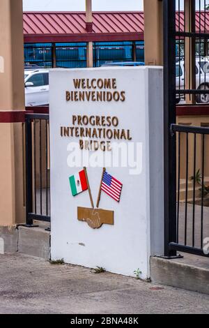 Border entry point into Nuevo Progreso, Tamaulipas, Mexico from ...