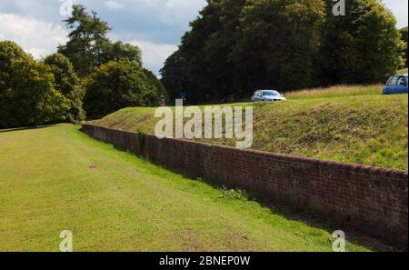 Garden Ha Ha wall Stock Photo - Alamy