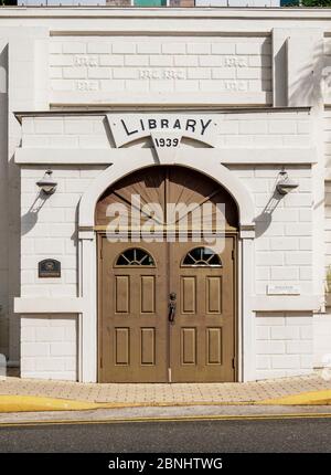 George Town Grand Cayman Heroes Square "Tradition" statue Stock Photo ...