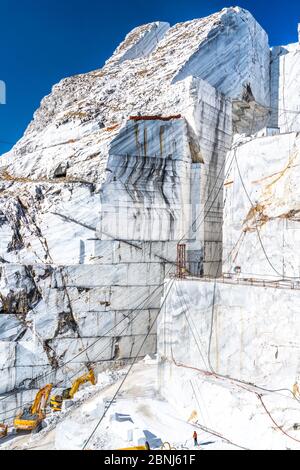 Cervaiole Marble Quarry on Mount Altissimo, Seravezza, owned by Henraux ...