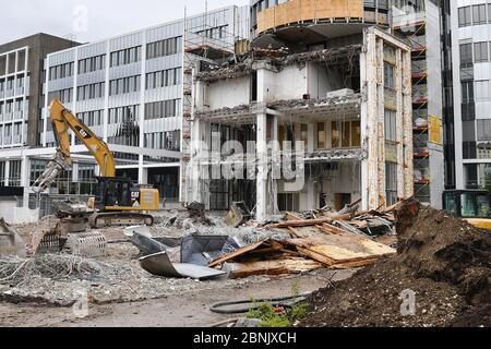 Munich, Germany. 15th May, 2020. Demolition work, demolition of a ...