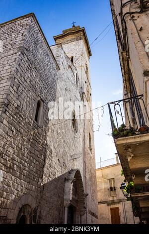 Alleyway. Rutigliano. Puglia. Italy Stock Photo - Alamy