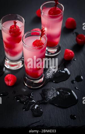 frozen raspberry daiquiri Stock Photo - Alamy