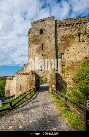 Hohenstein Castle near Bad Schwalbach in the Taunus Stock Photo - Alamy
