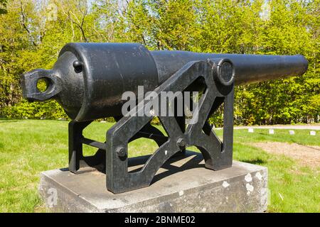 4.2-inch (30-pdr) Parrott rifle in Dover, New Hampshire. The gun was ...