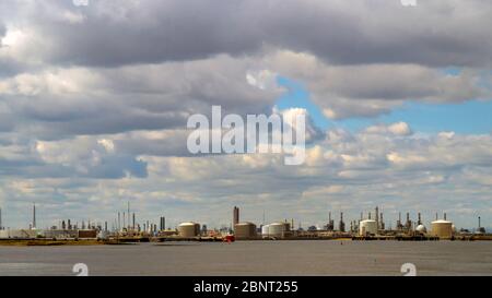 Teesside Oil refinery now used as a storage and transhipment facility ...