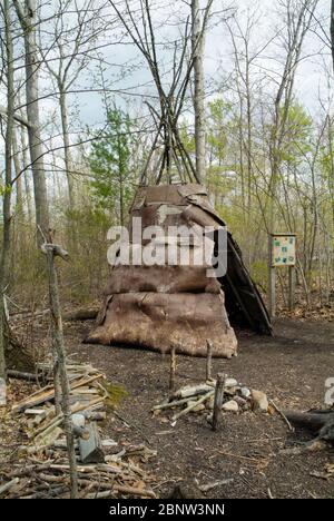 A wigwam is single-room Native American dwelling Stock Photo - Alamy