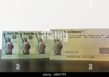 Statue of Liberty on a US treasury check Stock Photo - Alamy