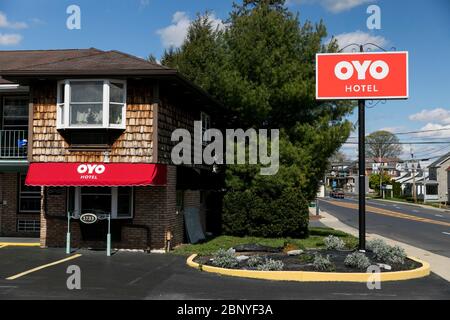 A logo sign outside of a Oyo Hotel location in Hershey, Pennsylvania on ...