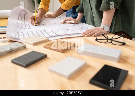 Hand bending a ruler Stock Photo - Alamy