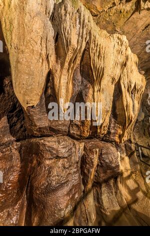 ingleborough cave,clapham,yorkshire,yorkshire dales,clapham beck ...