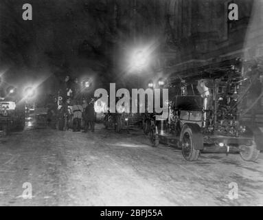 Reichstag fire - fire brigade doing the fire-fighting work Heinrich ...