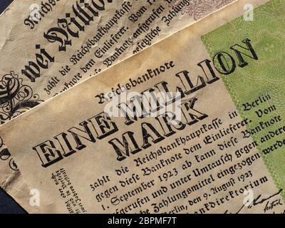 German Two / Zwei Mark banknote from 1914 Stock Photo - Alamy