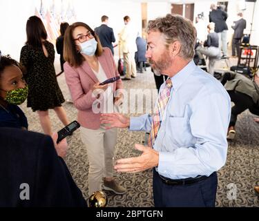 Senator Rand Paul (R-KY) speaks during a Tea Party Town Hall meeting ...