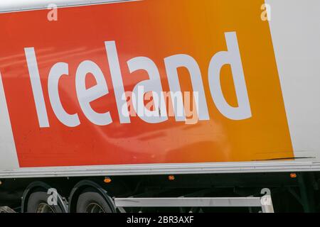 Iceland supermarket chilled HGV Haulage delivery trucks, Thermo King ...