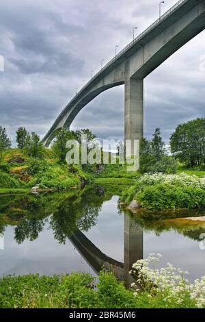 Saltstraumen Bridge is a cantilever box girder bridge, crosses the ...