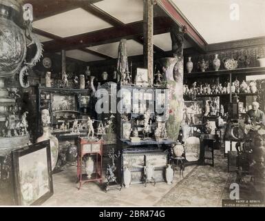 Kuhn and Komor - a tourist shop selling Japanese artifacts, bronzes ...