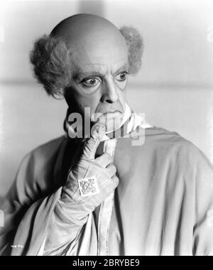 HENRY V, Robert Helpmann, 1944 Stock Photo - Alamy