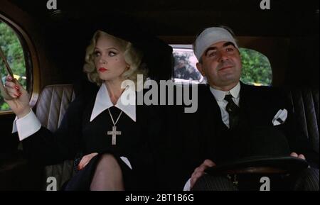 Loot (1970) Lee Remick, Milo O'Shea, Date: 1970 Stock Photo - Alamy
