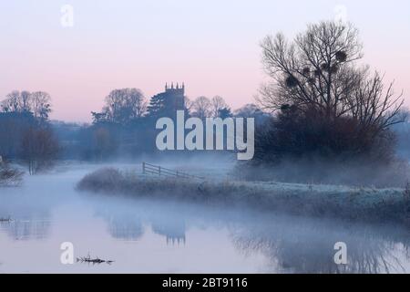 Flooding of river parrot at Langport Stock Photo - Alamy