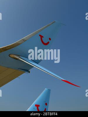 B737 Wing Tip Stock Photo - Alamy