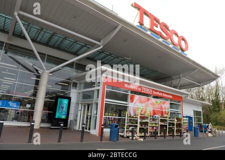 Tesco superstore in Abbeydale Sheffield Stock Photo - Alamy