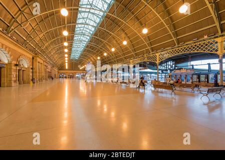 The Grand Concourse of Sydney Central Station Stock Photo - Alamy