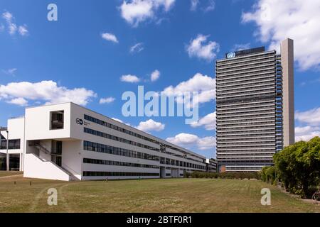 the UN Campus, this building houses the headquarters of the Secretariat ...