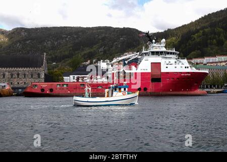Veteran shrimp trawler Balder (built 1963, rebuilt 1975) and high speed ...