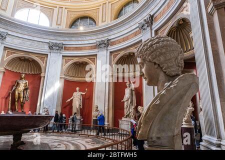 Sala Rotonda, Museo Pio-Clementino, Vatican Museum, Musei Vaticani ...