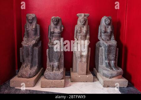 statuettes of the goddess Bastet, Gregorian Egyptian Museumn Musei ...
