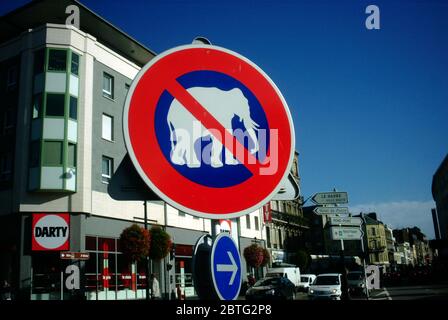 No Elephants Sign, Royal Deluxe, Le Havre, France Stock Photo - Alamy