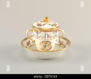 Covered Cup. Research in Progress Covered Cup Stock Photo - Alamy