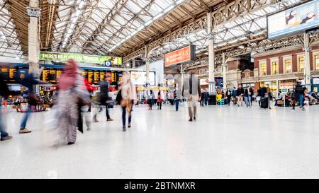 Victoria Railway Station London Victorian period Stock Photo - Alamy