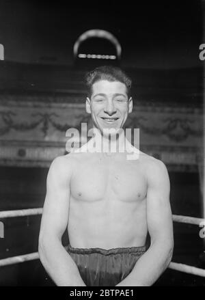 Well known boxers . Len Harvey . 1 February 1929 Stock Photo - Alamy