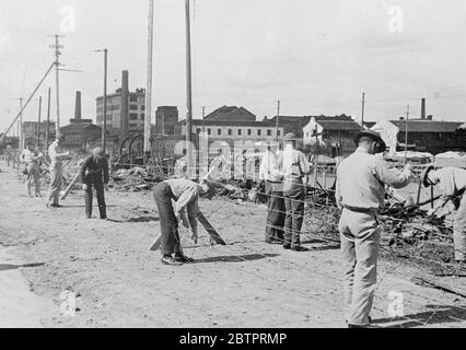 Shanghai in the 1930s, with the Shanghai International Settlement and ...