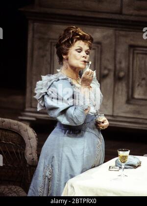 Judi Dench (Arkadina) in THE SEAGULL by Anton Chekhov at the Olivier ...