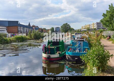Boats on the River Lea Navigation canal, Hackney Wick, East London UK ...
