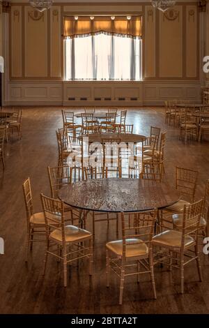 Empty banquet hall in a hotel Stock Photo - Alamy