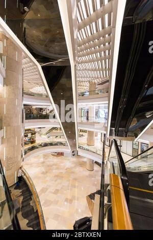 Interior of Ion Orchard shopping mall Stock Photo - Alamy