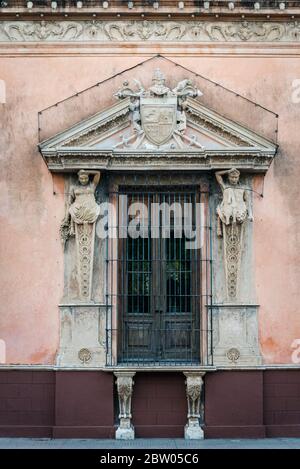 Museo Casa Montejo, 16th century house-turned into a museum, Plaza ...