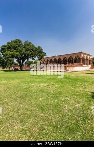 Diwan-e-aam, Courtyard of Lahore Fort, Citadel of Mughal Empire ...