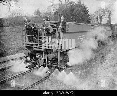 Great Western Railway launches weed killing campaign 'scratch them with ...