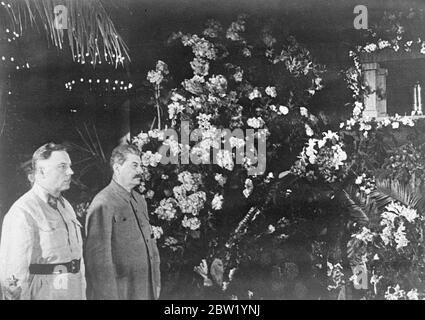 Stalin and Soviet generals Stock Photo - Alamy