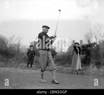 Parliamentary Golf Tournament at Walton Heath. Captain Peter Macdonald ...