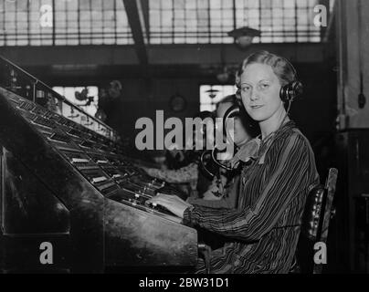 Switchboard Girls 1930s Stock Photo - Alamy