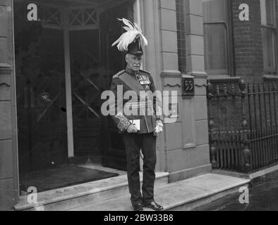 Ninety year old General goes to the King 's levee . General Sir Bindon ...