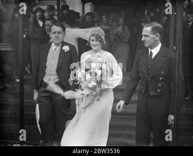 The wedding took place at Brompton Oratory , London , of Mr John Douglas Woodruff , the author ...