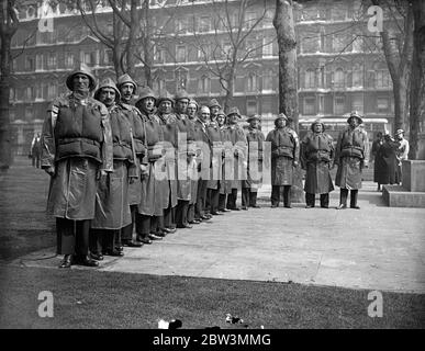 Heroic lifeboatmen in London to receive medals . Fifteen heroes of the ...